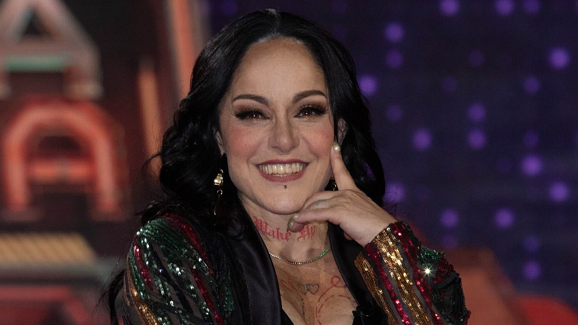Lolita Cortés Responde a Duras Críticas de Yuridia y Apio por Cantar ...