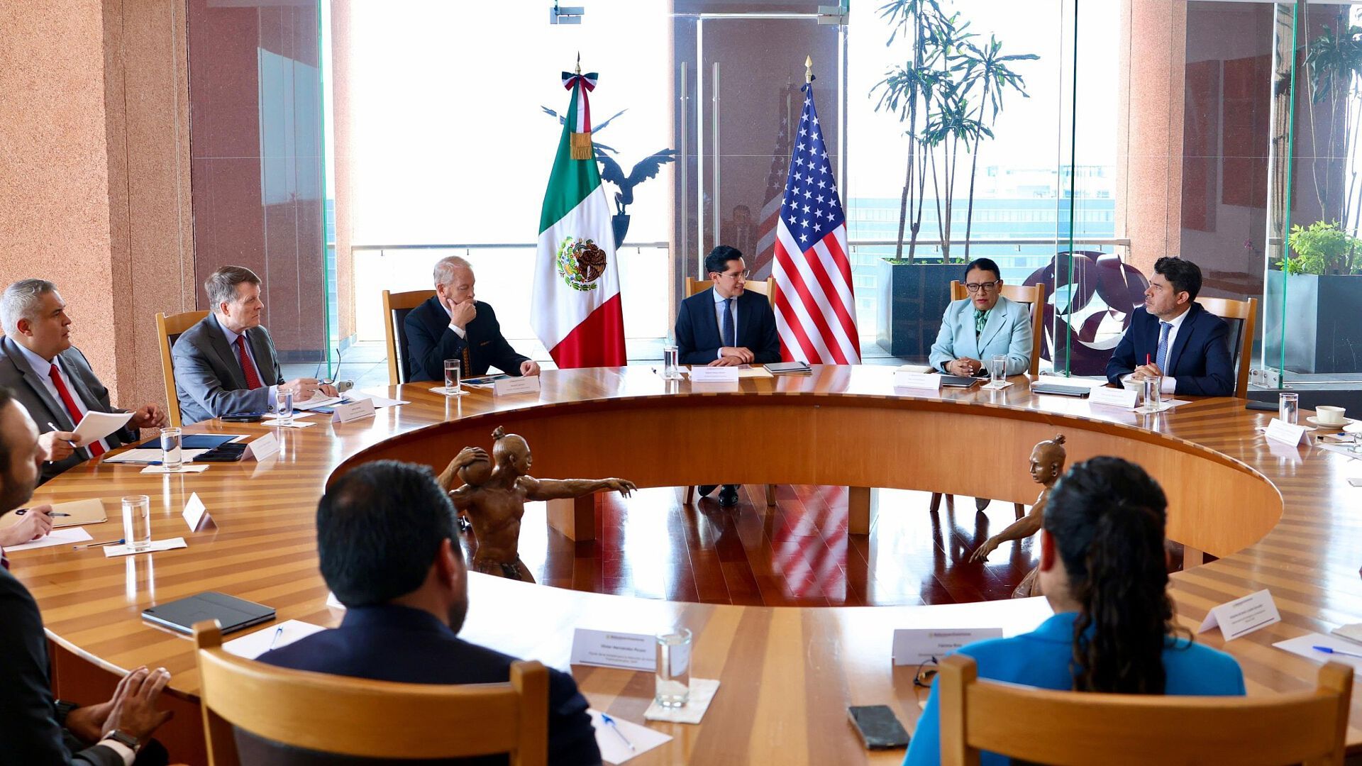 Se Reúnen Secretarios Roberto Velasco y Rosa Icela Rodríguez con ...