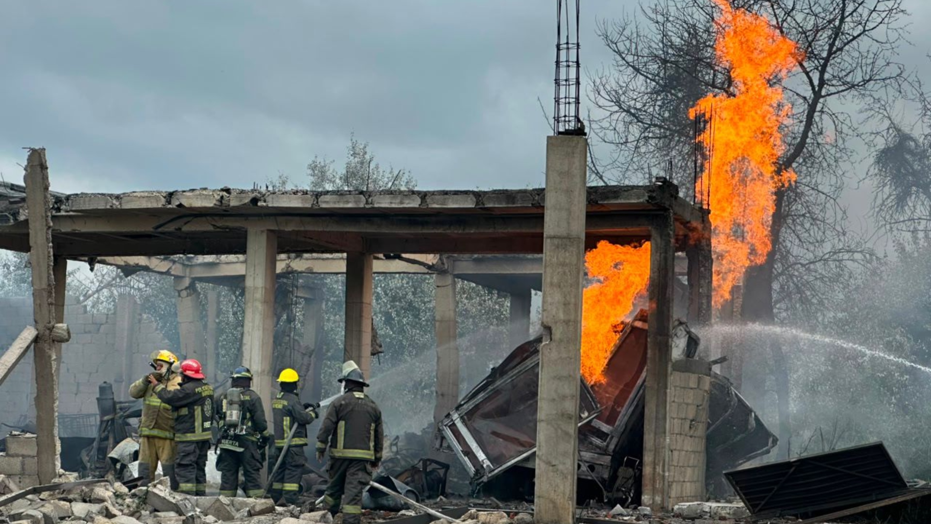 Explosión de Cuatro Pipas de Gas LP Provoca Evacuación de Dos Mil ...