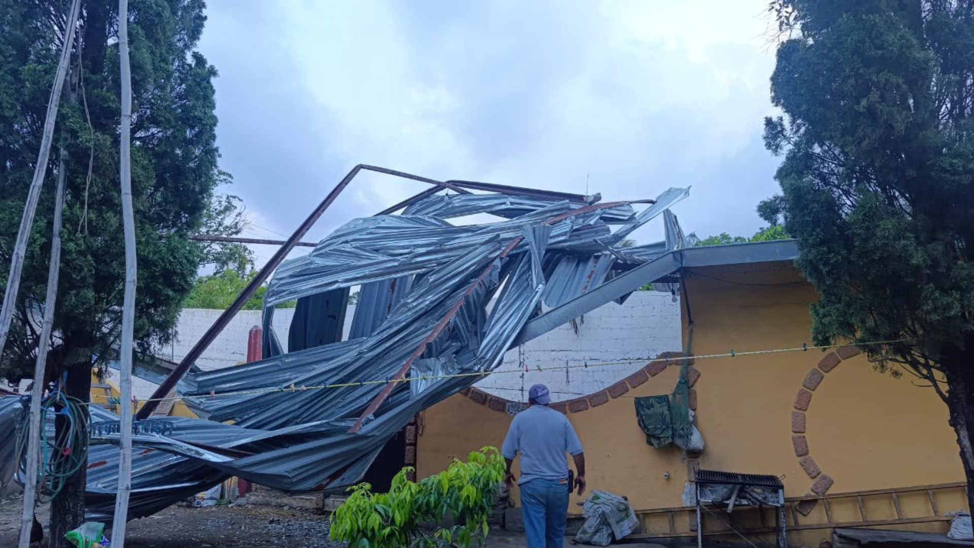 Fuerte Lluvia Deja 20 Viviendas Afectadas en Junta Auxiliar de ...